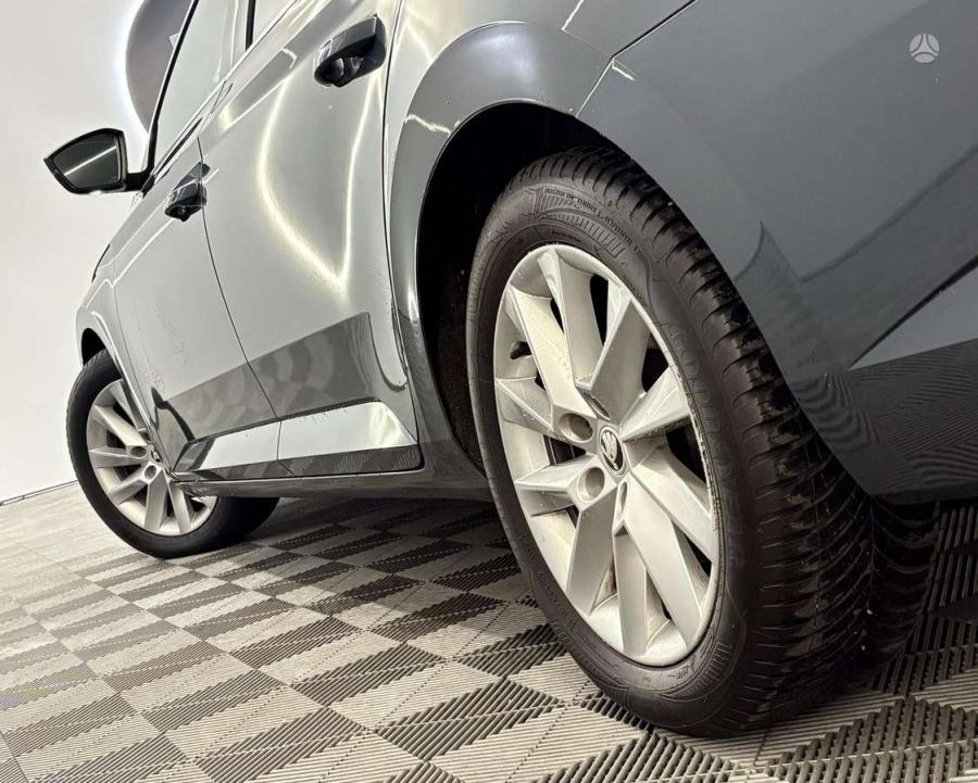 Pelēks Skoda SuperB 2019 Marijampole, ar dzinēja tilpumu 1.97 L un nobraukumu 269 tūkst. km par 15999 €, foto 24 vietnē AUTOMOTO.COM.LV