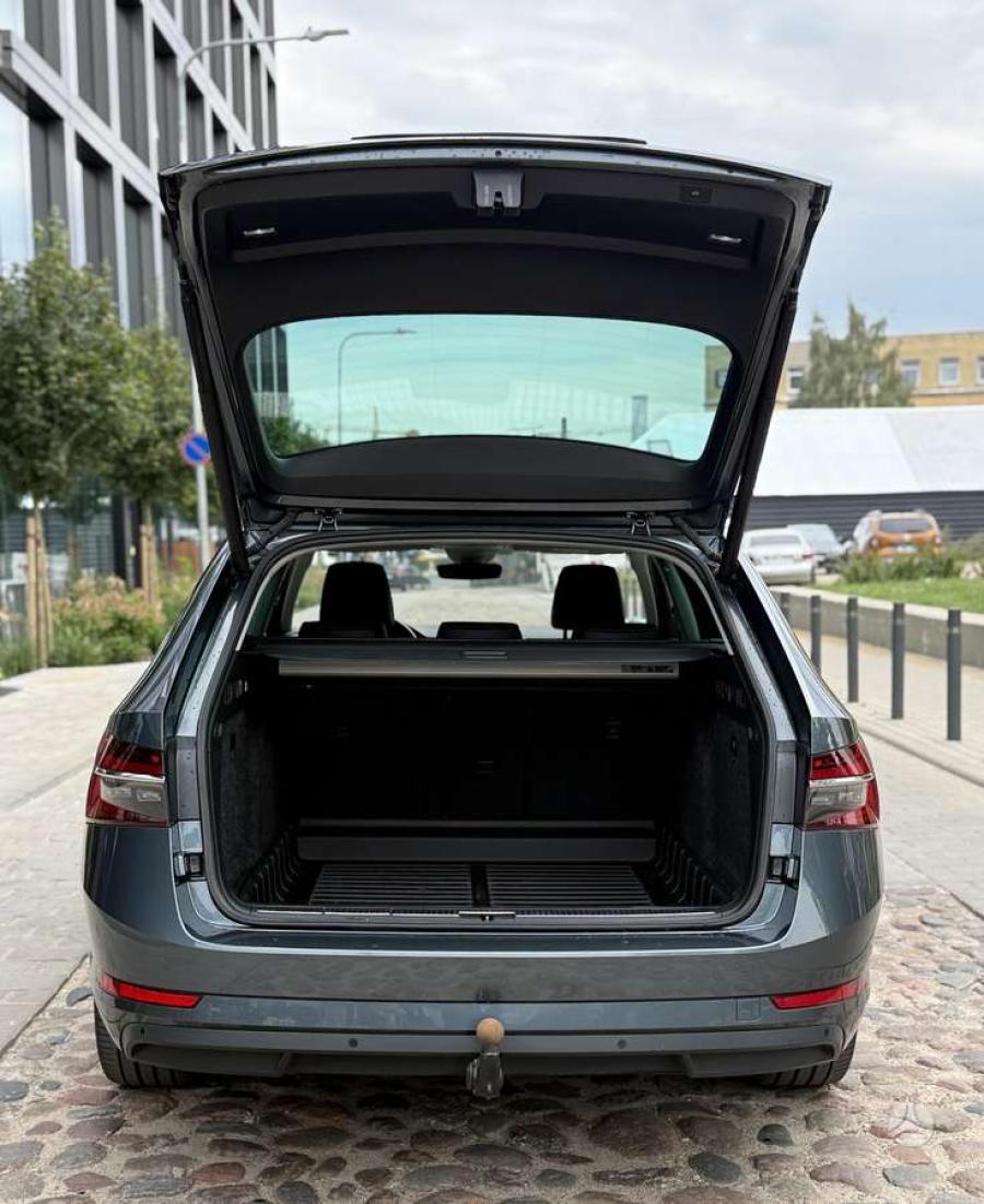 Grey Skoda SuperB 2019 in Vilnius, with an engine capacity of 1.97 L and mileage of 230 thousand km for 14700 €, photo 30 on AUTOMOTO.COM.LV