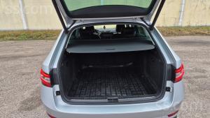 Grey Skoda SuperB 2019 in Riga, with an engine capacity of 2.00 L and mileage of 273 thousand km for 12900 €, photo 5 on AUTOMOTO.COM.LV