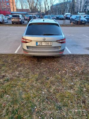 Pelēks Skoda SuperB 2019 Bauska, ar dzinēja tilpumu 2.00 L un nobraukumu 219 tūkst. km par 12500 €, foto 10 vietnē AUTOMOTO.COM.LV