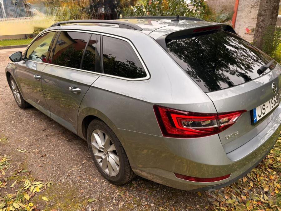 Grey Skoda SuperB 2019 in Bauska, with an engine capacity of 2.00 L and mileage of 220 thousand km for 11999 €, photo 5 on AUTOMOTO.COM.LV