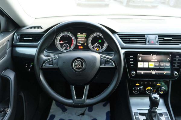 Pelēks Skoda SuperB 2020 Viļņa, ar dzinēja tilpumu 1.50 L un nobraukumu 141 tūkst. km par 17300 €, foto 5 vietnē AUTOMOTO.COM.LV
