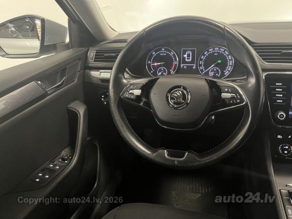 Pelēks Skoda SuperB 2020 Tallina, ar dzinēja tilpumu 2.00 L un nobraukumu 249 tūkst. km par 12900 €, foto 10 vietnē AUTOMOTO.COM.LV