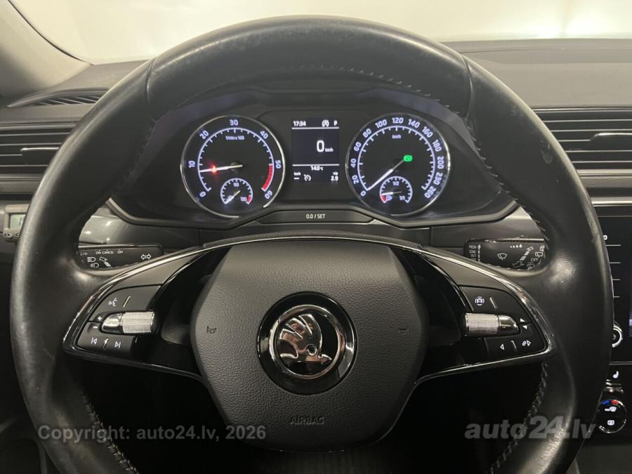 Pelēks Skoda SuperB 2020 Tallina, ar dzinēja tilpumu 2.00 L un nobraukumu 249 tūkst. km par 12900 €, foto 18 vietnē AUTOMOTO.COM.LV