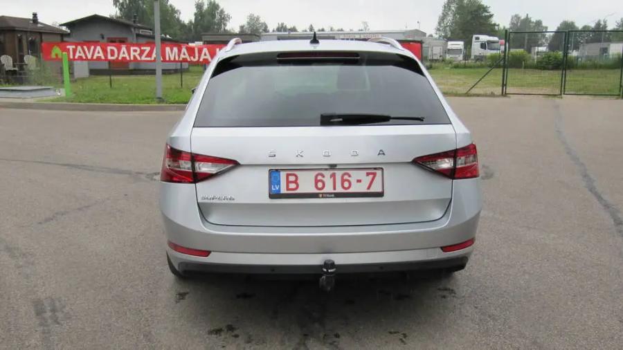 Grey Skoda SuperB 2020 in Riga, with an engine capacity of 1.60 L and mileage of 257 thousand km for 16950 €, photo 21 on AUTOMOTO.COM.LV