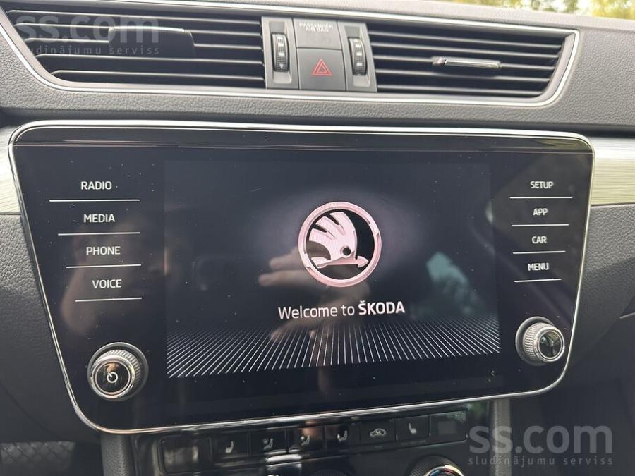 Pelēks Skoda SuperB 2020 Rīga, ar dzinēja tilpumu 2.00 L un nobraukumu 140 tūkst. km par 18200 €, foto 12 vietnē AUTOMOTO.COM.LV