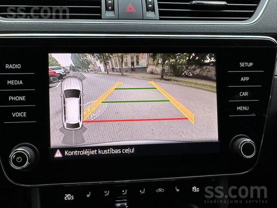 Pelēks Skoda SuperB 2020 Rīga, ar dzinēja tilpumu 2.00 L un nobraukumu 140 tūkst. km par 18200 €, foto 13 vietnē AUTOMOTO.COM.LV