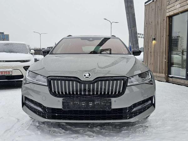 Grey Skoda SuperB 2021 in Vilnius, with an engine capacity of 1.39 L and mileage of 169 thousand km for 20900 €, photo 4 on AUTOMOTO.COM.LV