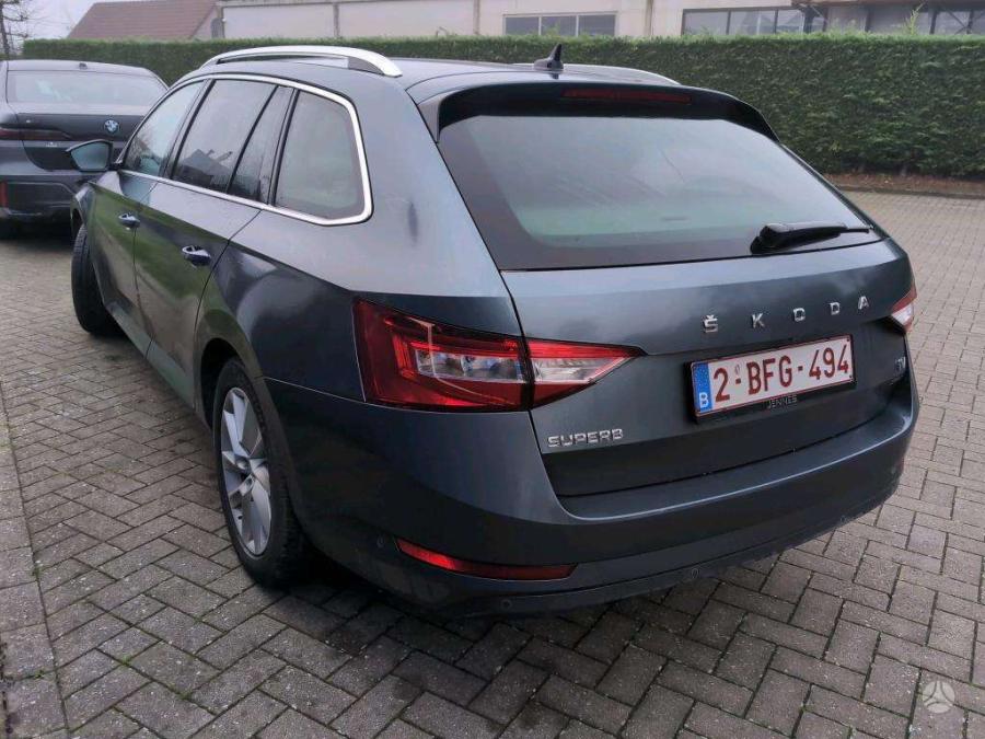 Grey Skoda SuperB 2021 in Vilnius, with an engine capacity of 1.40 L and mileage of 112 thousand km for 17877 €, photo 5 on AUTOMOTO.COM.LV