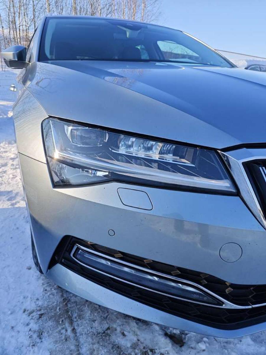 Grey Skoda SuperB 2021 in Kaunas, with an engine capacity of 1.97 L and mileage of 270 thousand km for 14990 €, photo 1 on AUTOMOTO.COM.LV