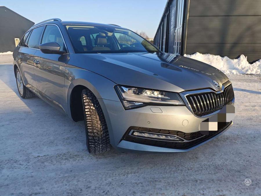 Grey Skoda SuperB 2021 in Kaunas, with an engine capacity of 1.97 L and mileage of 270 thousand km for 14990 €, photo 2 on AUTOMOTO.COM.LV