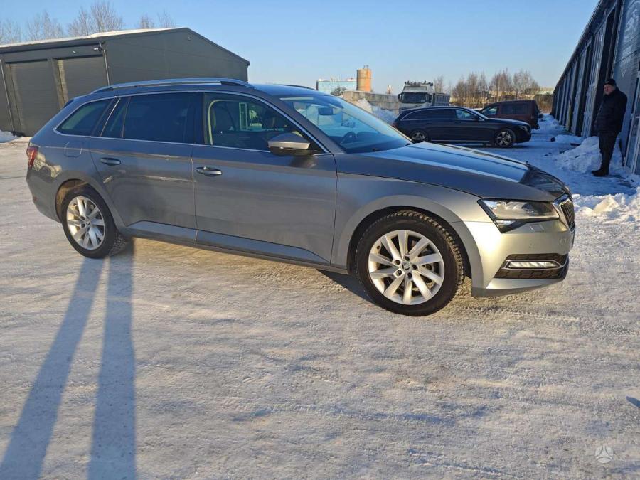 Grey Skoda SuperB 2021 in Kaunas, with an engine capacity of 1.97 L and mileage of 270 thousand km for 14990 €, photo 21 on AUTOMOTO.COM.LV