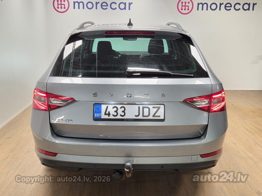 Pelēks Skoda SuperB 2021 Tallina, ar dzinēja tilpumu 1.50 L un nobraukumu 129 tūkst. km par 17900 €, foto 6 vietnē AUTOMOTO.COM.LV