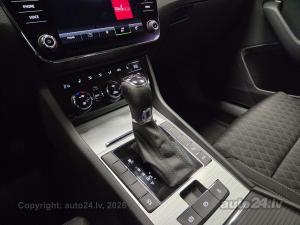 Pelēks Skoda SuperB 2021 Tallina, ar dzinēja tilpumu 1.50 L un nobraukumu 129 tūkst. km par 17900 €, foto 11 vietnē AUTOMOTO.COM.LV