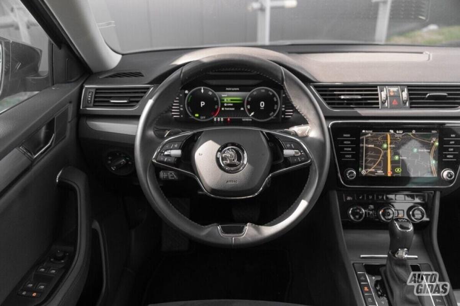 Pelēks Skoda SuperB 2021 Viļņa, ar dzinēja tilpumu 1.40 L un nobraukumu 126 tūkst. km par 20800 €, foto 22 vietnē AUTOMOTO.COM.LV