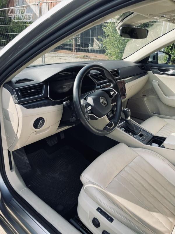 Grey Skoda SuperB 2021 in Kaunas, with an engine capacity of 2.00 L and mileage of 203 thousand km for 14500 €, photo 9 on AUTOMOTO.COM.LV