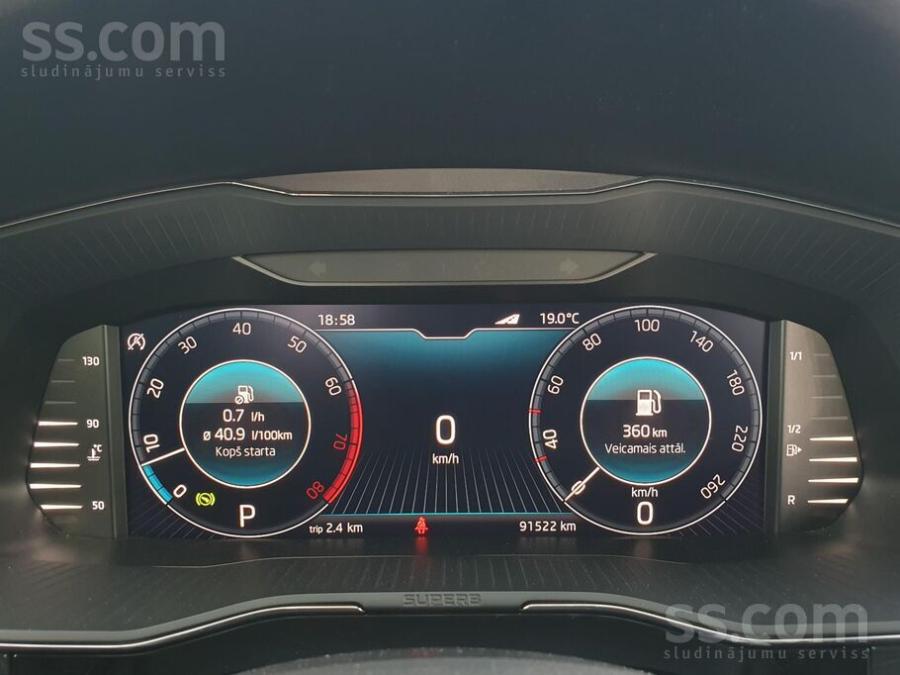 Pelēks Skoda SuperB 2021 Rīga, ar dzinēja tilpumu 1.50 L un nobraukumu 92 tūkst. km par 22500 €, foto 16 vietnē AUTOMOTO.COM.LV