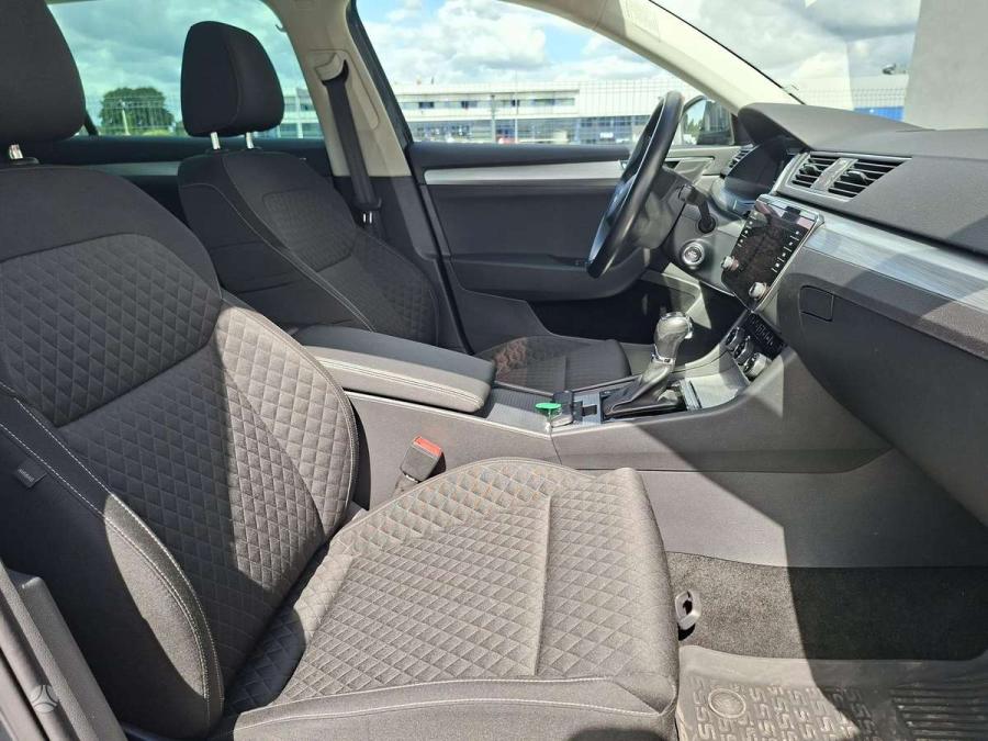 Pelēks Skoda SuperB 2021 Viļņa, ar dzinēja tilpumu 1.97 L un nobraukumu 127 tūkst. km par 19900 €, foto 9 vietnē AUTOMOTO.COM.LV