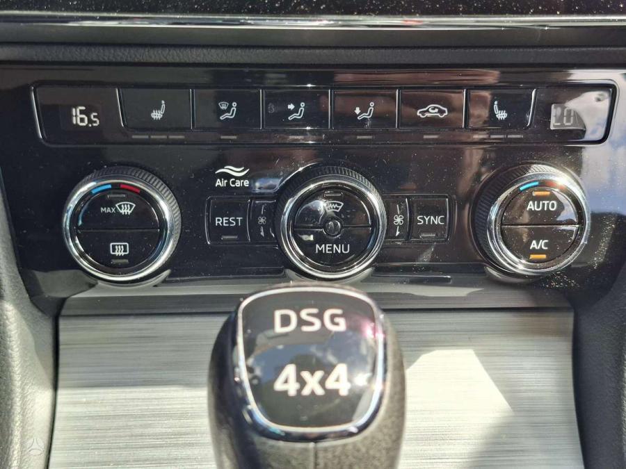 Pelēks Skoda SuperB 2021 Viļņa, ar dzinēja tilpumu 1.97 L un nobraukumu 127 tūkst. km par 19900 €, foto 17 vietnē AUTOMOTO.COM.LV