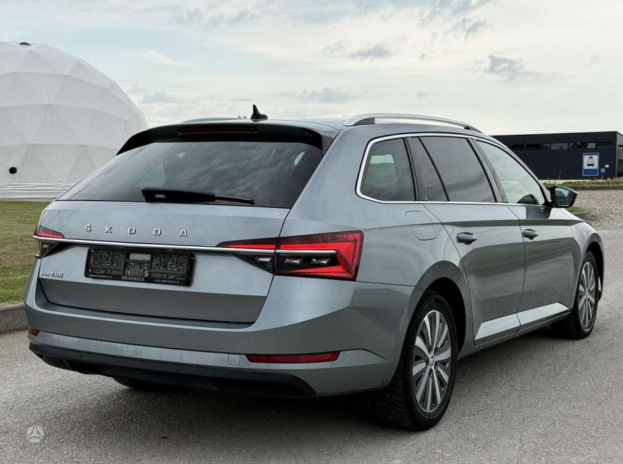 Grey Skoda SuperB 2021 in Raseiniai, with an engine capacity of 1.97 L and mileage of 216 thousand km for 14600 €, photo 17 on AUTOMOTO.COM.LV