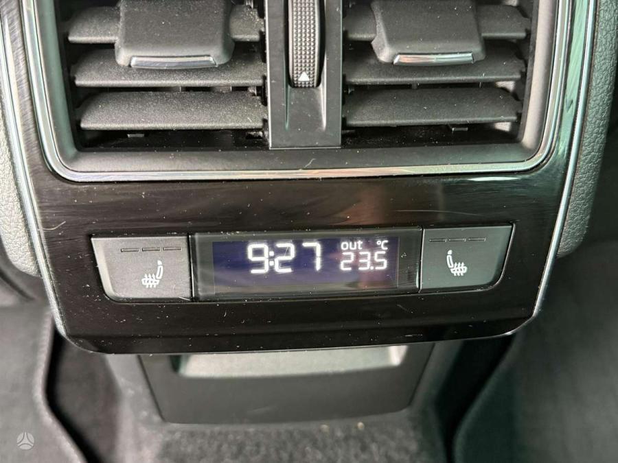 Grey Skoda SuperB 2021 in Raseiniai, with an engine capacity of 1.97 L and mileage of 216 thousand km for 14600 €, photo 31 on AUTOMOTO.COM.LV