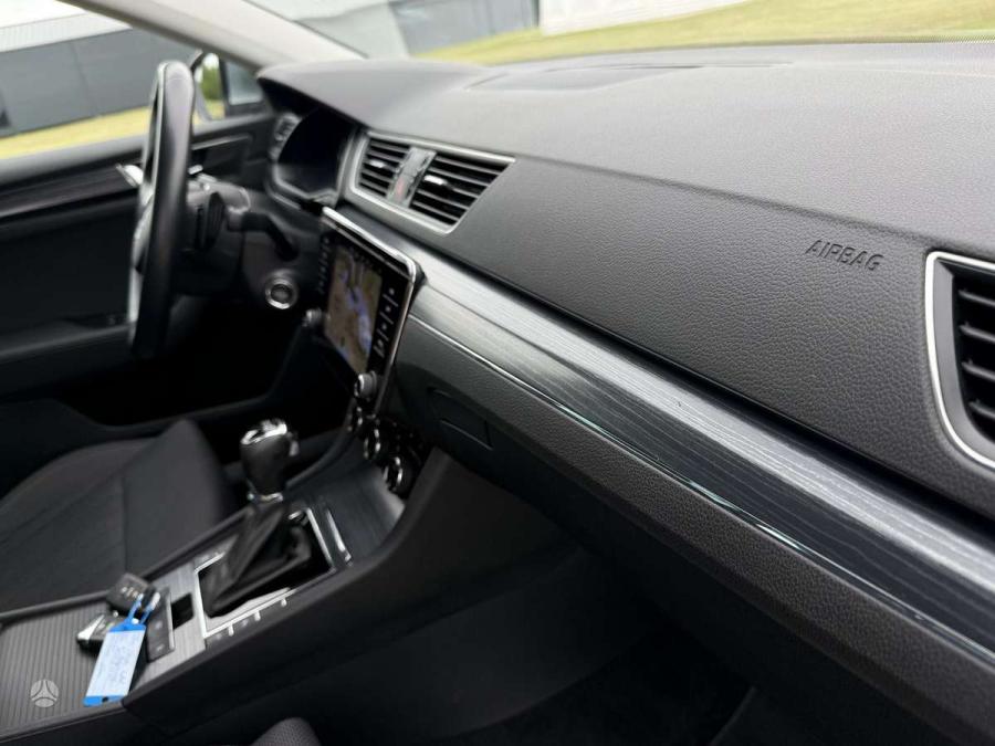 Grey Skoda SuperB 2021 in Raseiniai, with an engine capacity of 1.97 L and mileage of 216 thousand km for 14600 €, photo 37 on AUTOMOTO.COM.LV