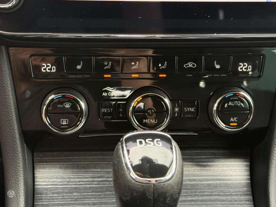 Grey Skoda SuperB 2021 in Raseiniai, with an engine capacity of 1.97 L and mileage of 216 thousand km for 14600 €, photo 39 on AUTOMOTO.COM.LV