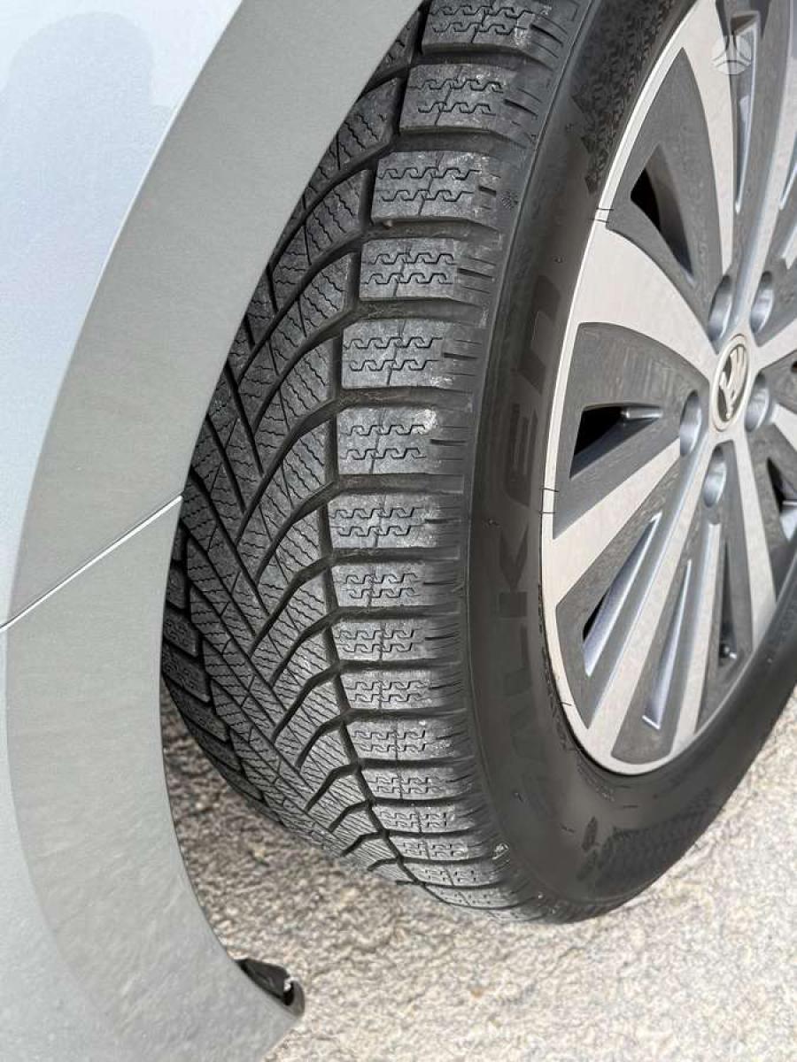 Grey Skoda SuperB 2021 in Raseiniai, with an engine capacity of 1.97 L and mileage of 216 thousand km for 14600 €, photo 48 on AUTOMOTO.COM.LV