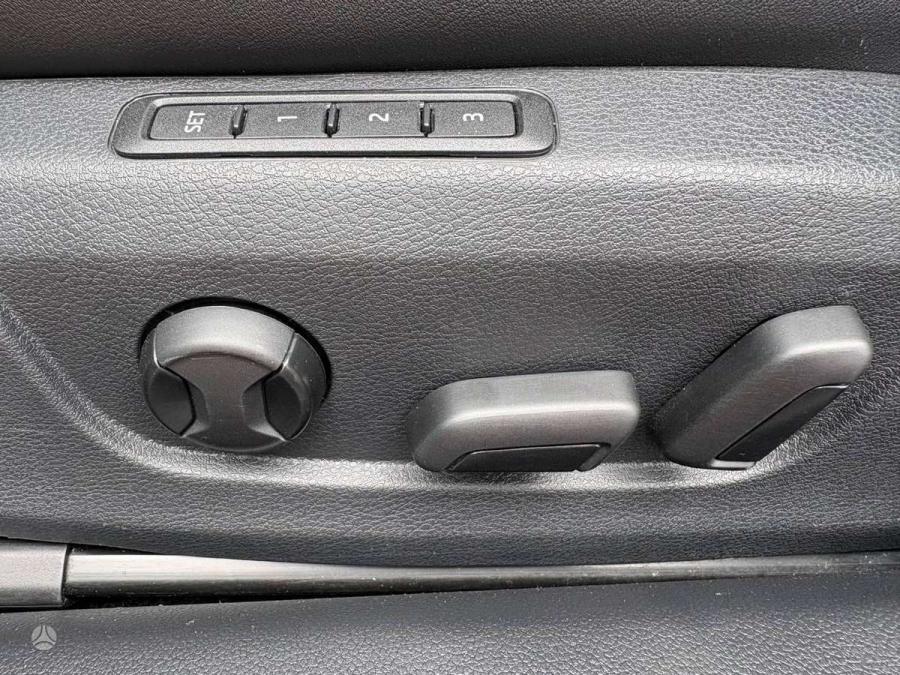 Grey Skoda SuperB 2021 in Vilnius, with an engine capacity of 0.00 L and mileage of 167 thousand km for 18300 €, photo 16 on AUTOMOTO.COM.LV