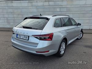 Grey Skoda SuperB 2021 in Tallinn, with an engine capacity of 2.00 L and mileage of 196 thousand km for 16990 €, photo 7 on AUTOMOTO.COM.LV