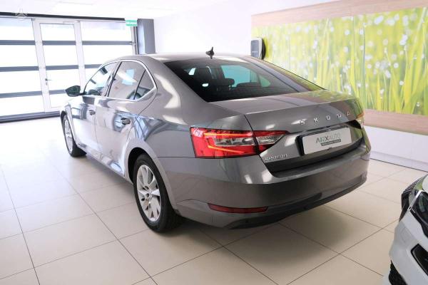 Grey Skoda SuperB 2022 in Vilnius, with an engine capacity of 1.50 L and mileage of 96 thousand km for 19300 €, photo 4 on AUTOMOTO.COM.LV