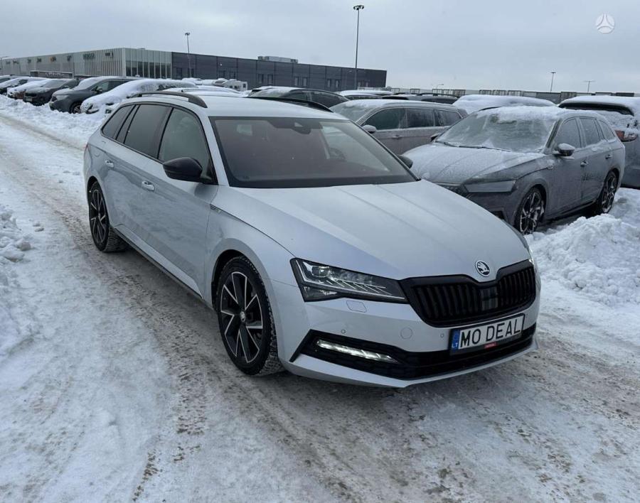 Pelēks Skoda SuperB 2022 Viļņa, ar dzinēja tilpumu 1.97 L un nobraukumu 110 tūkst. km par 24200 €, foto 1 vietnē AUTOMOTO.COM.LV