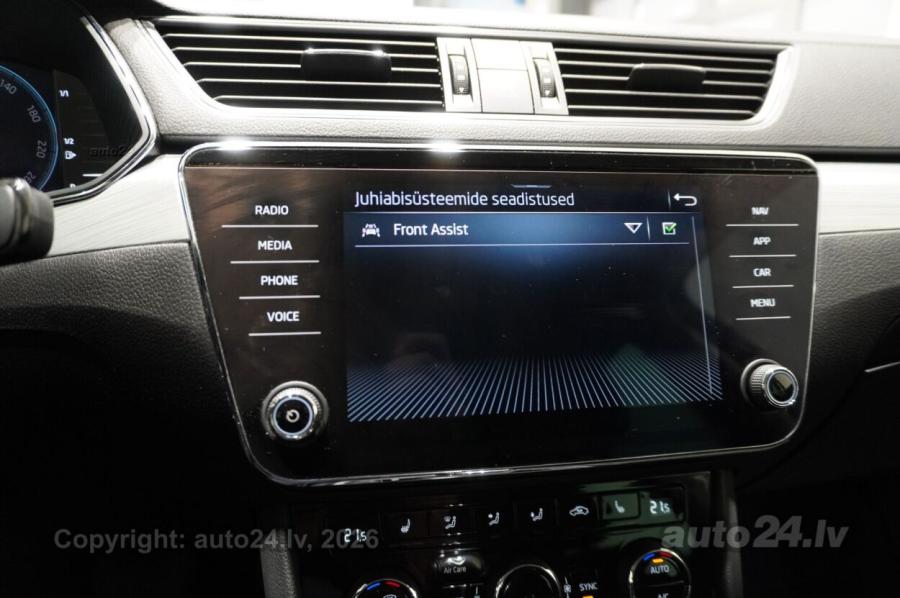 Pelēks Skoda SuperB 2022 Tallina, ar dzinēja tilpumu 1.50 L un nobraukumu 72 tūkst. km par 22700 €, foto 17 vietnē AUTOMOTO.COM.LV