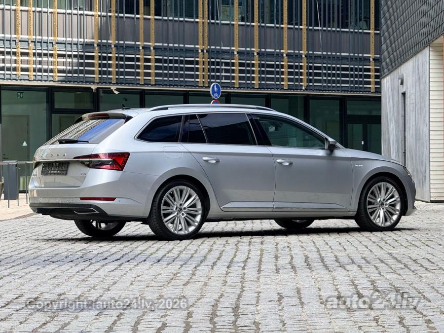 Grey Skoda SuperB 2022 in Tartu, with an engine capacity of 2.00 L and mileage of 214 thousand km for 22990 €, photo 4 on AUTOMOTO.COM.LV