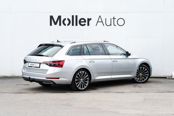 Grey Skoda SuperB 2022 in Riga, with an engine capacity of 2.00 L and mileage of 156 thousand km for 23900 €, photo 3 on AUTOMOTO.COM.LV