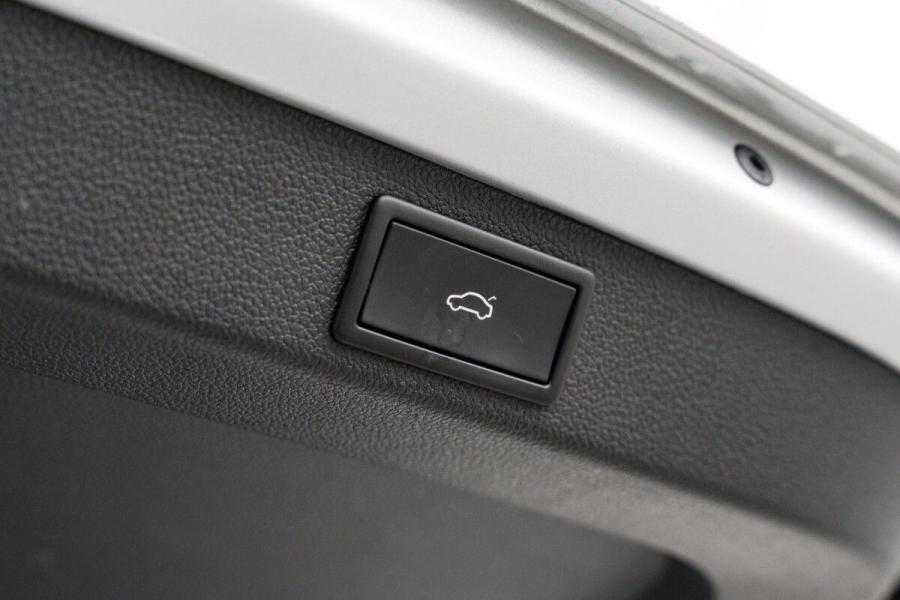 Pelēks Skoda SuperB 2022 Rīga, ar dzinēja tilpumu 2.00 L un nobraukumu 156 tūkst. km par 23900 €, foto 9 vietnē AUTOMOTO.COM.LV