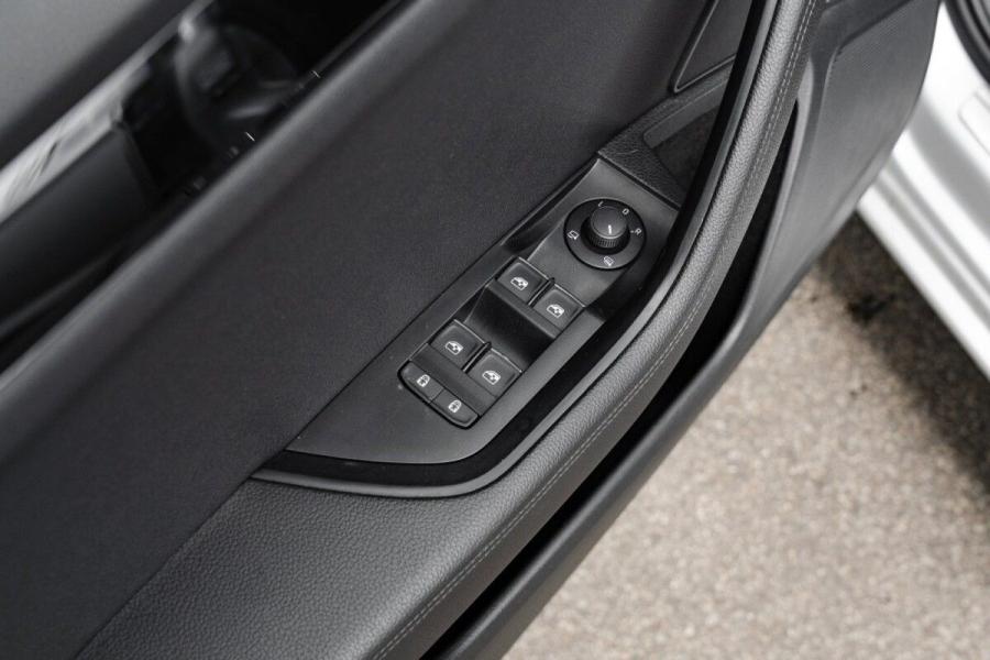 Pelēks Skoda SuperB 2022 Rīga, ar dzinēja tilpumu 2.00 L un nobraukumu 156 tūkst. km par 23900 €, foto 10 vietnē AUTOMOTO.COM.LV