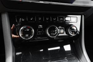 Pelēks Skoda SuperB 2022 Rīga, ar dzinēja tilpumu 2.00 L un nobraukumu 156 tūkst. km par 23900 €, foto 22 vietnē AUTOMOTO.COM.LV