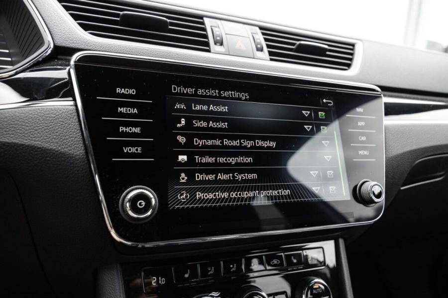 Pelēks Skoda SuperB 2022 Rīga, ar dzinēja tilpumu 2.00 L un nobraukumu 156 tūkst. km par 23900 €, foto 28 vietnē AUTOMOTO.COM.LV