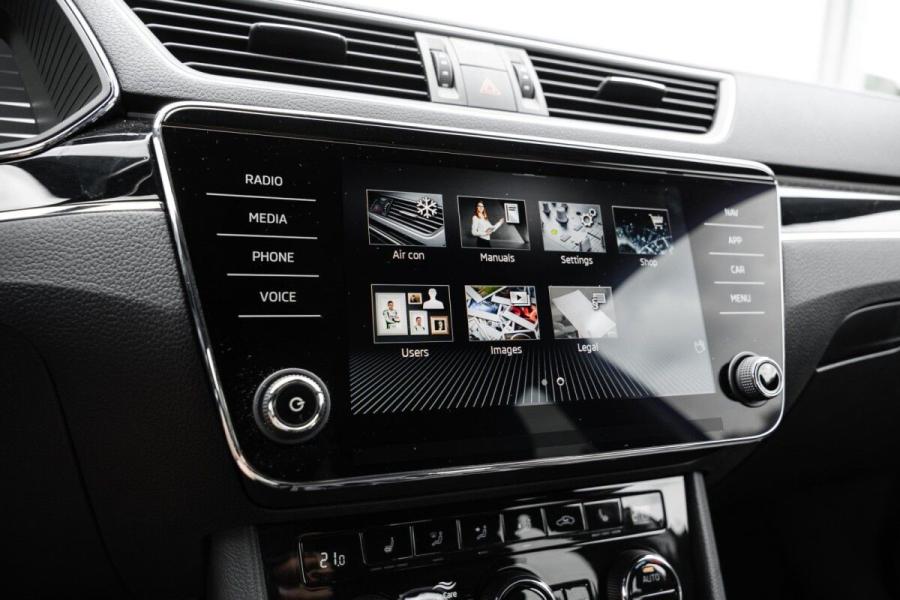 Pelēks Skoda SuperB 2022 Rīga, ar dzinēja tilpumu 2.00 L un nobraukumu 156 tūkst. km par 23900 €, foto 29 vietnē AUTOMOTO.COM.LV