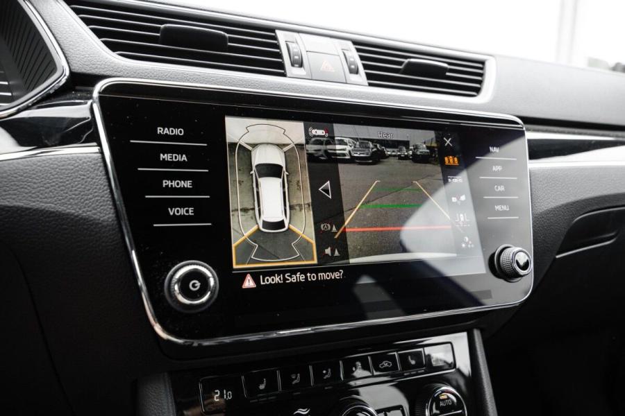 Pelēks Skoda SuperB 2022 Rīga, ar dzinēja tilpumu 2.00 L un nobraukumu 156 tūkst. km par 23900 €, foto 30 vietnē AUTOMOTO.COM.LV