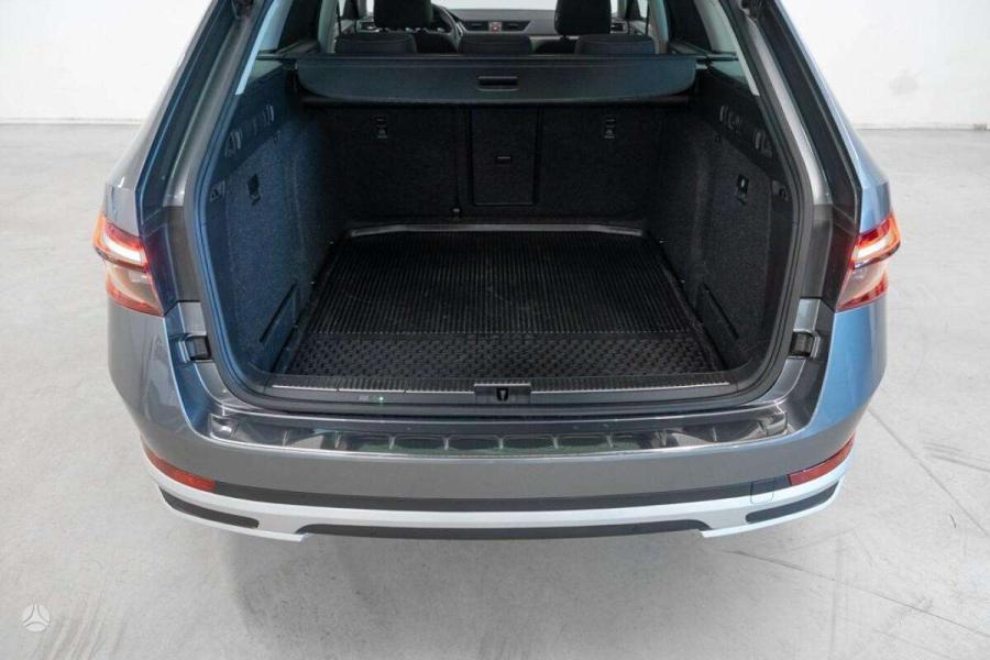 Grey Skoda SuperB 2022 in Vilnius, with an engine capacity of 2.00 L and mileage of 160 thousand km for 21900 €, photo 25 on AUTOMOTO.COM.LV