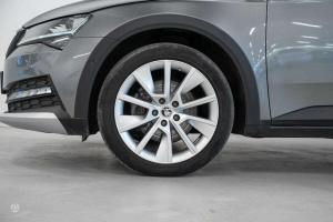 Grey Skoda SuperB 2022 in Vilnius, with an engine capacity of 2.00 L and mileage of 160 thousand km for 21900 €, photo 29 on AUTOMOTO.COM.LV