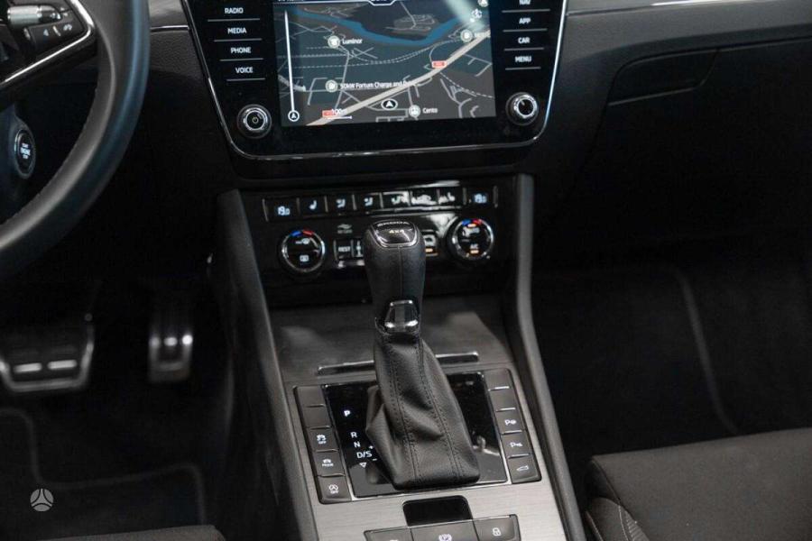 Grey Skoda SuperB 2022 in Vilnius, with an engine capacity of 2.00 L and mileage of 160 thousand km for 21900 €, photo 20 on AUTOMOTO.COM.LV