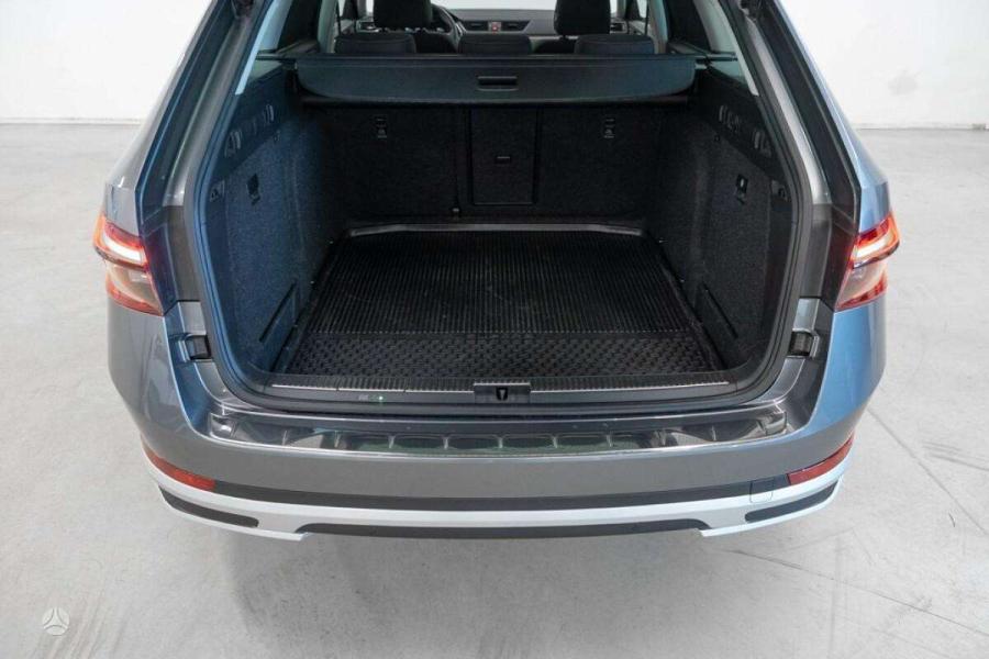 Grey Skoda SuperB 2022 in Vilnius, with an engine capacity of 2.00 L and mileage of 160 thousand km for 21900 €, photo 25 on AUTOMOTO.COM.LV