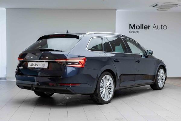 Grey Skoda SuperB 2022 in Peetri, with an engine capacity of 2.00 L and mileage of 113 thousand km for 27000 €, photo 4 on AUTOMOTO.COM.LV