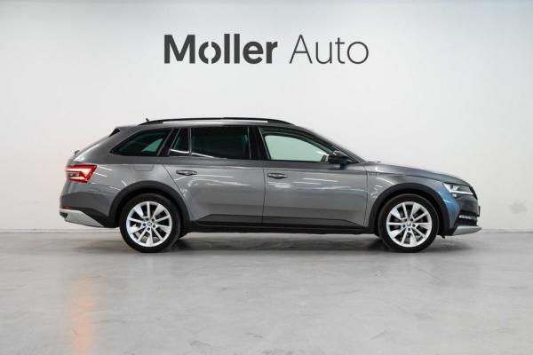 Grey Skoda SuperB 2022 in Vilnius, with an engine capacity of 2.00 L and mileage of 160 thousand km for 21900 €, photo 4 on AUTOMOTO.COM.LV