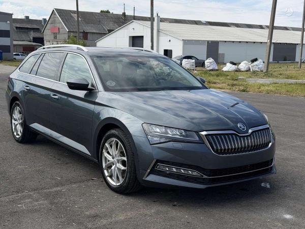Grey Skoda SuperB 2022 in Kaunas, with an engine capacity of 1.40 L and mileage of 400 thousand km for 11950 €, photo 1 on AUTOMOTO.COM.LV