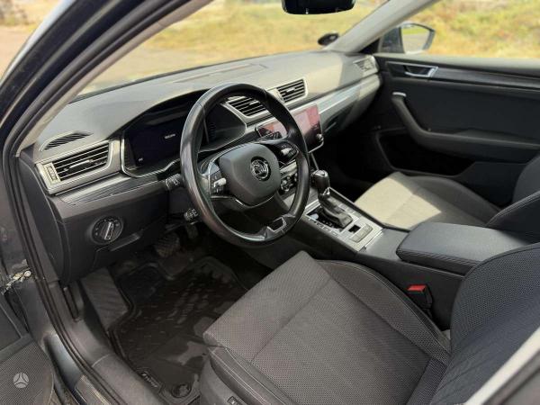 Grey Skoda SuperB 2022 in Kaunas, with an engine capacity of 1.40 L and mileage of 400 thousand km for 11950 €, photo 10 on AUTOMOTO.COM.LV