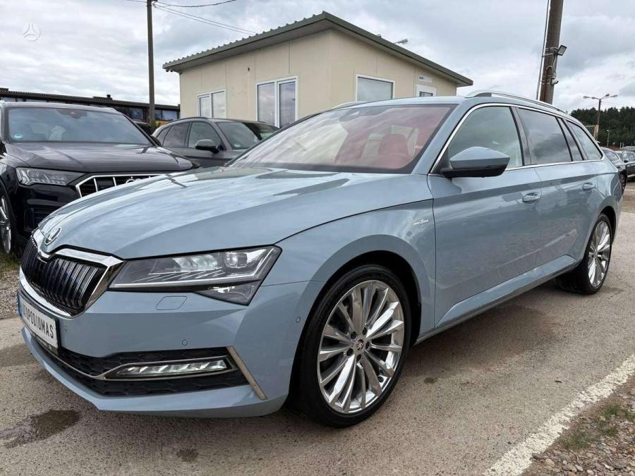 Grey Skoda SuperB 2022 in Vilnius, with an engine capacity of 0.00 L and mileage of 133 thousand km for 22500 €, photo 1 on AUTOMOTO.COM.LV